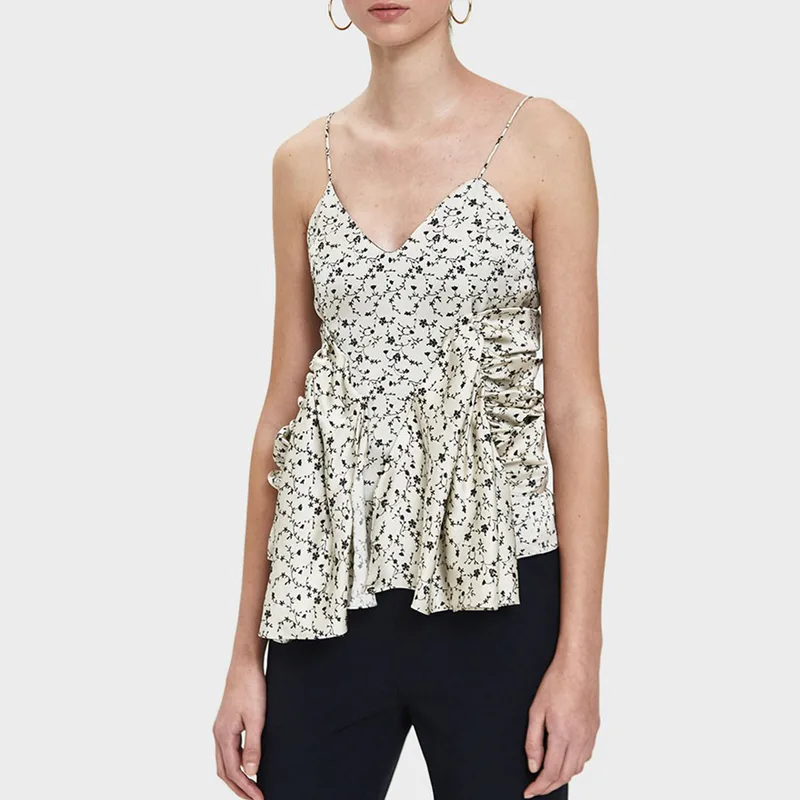 These Are The Prettiest Tops For Summer
